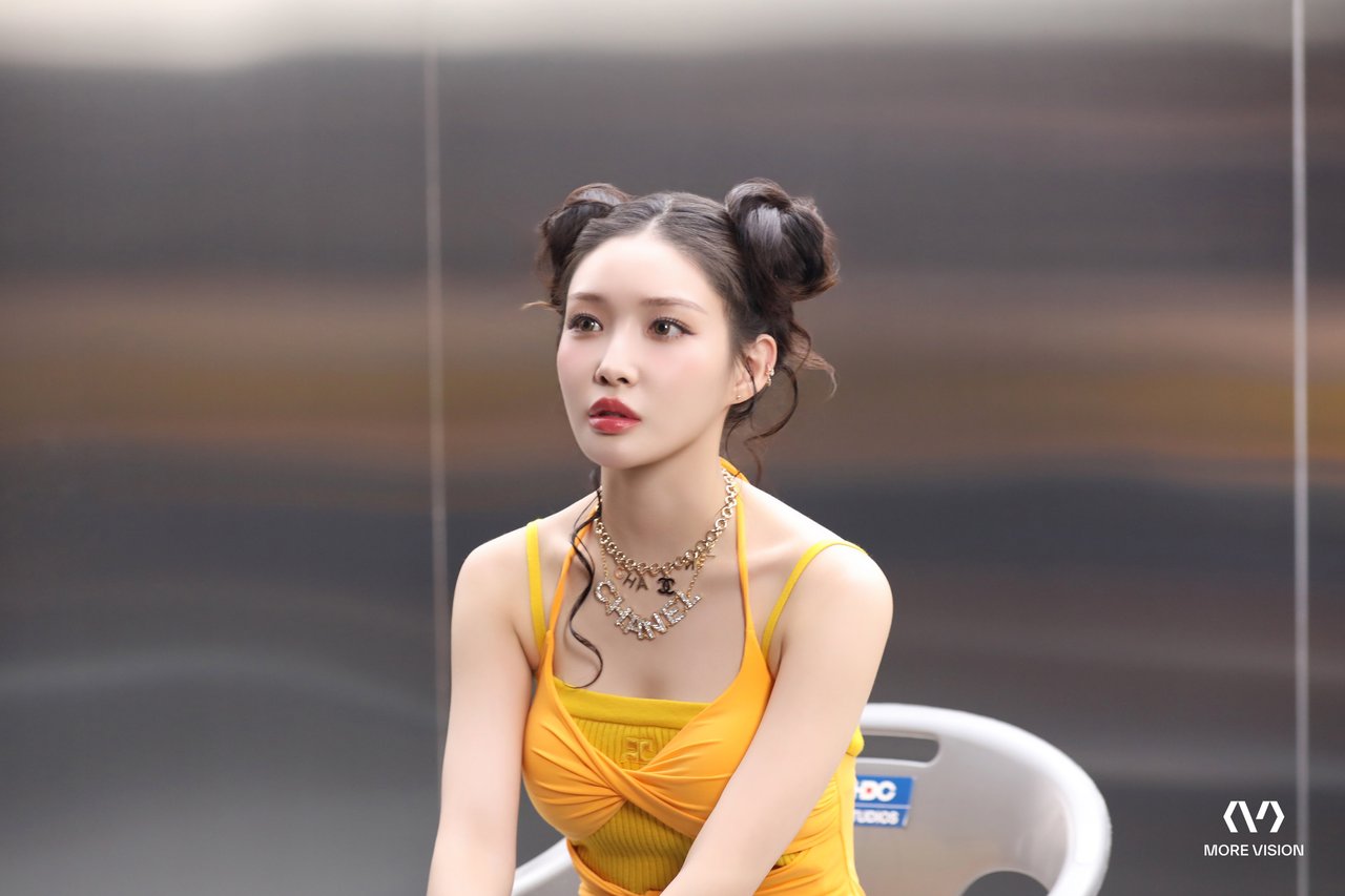 CHUNG HA 청하 - [알고리즘 (Algorithm)] Photo Behind 📸