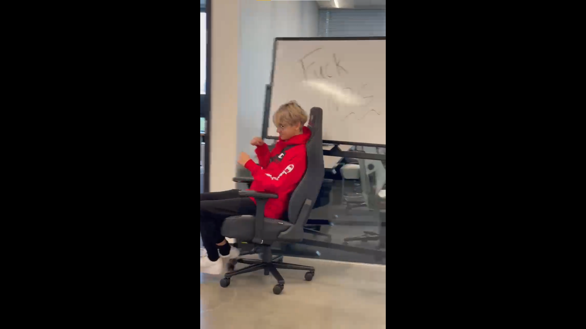 Chair Bowling with TenZ